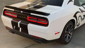 Balts Dodge Challenger 2023 Klaipėda, ar dzinēja tilpumu 5.65 L un nobraukumu 61 tūkst. km par 27900 €, foto 22 vietnē AUTOMOTO.COM.LV
