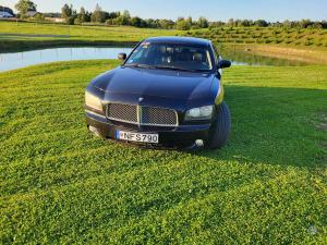 Black Dodge Charger 2007 in Kretinga, with an engine capacity of 3.50 L and mileage of 260 thousand km for 3800 €, photo 3 on AUTOMOTO.COM.LV