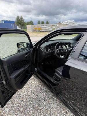 Melns Dodge Charger 2013 Kauņa, ar dzinēja tilpumu 5.65 L un nobraukumu 227 tūkst. km par 12999 €, foto 9 vietnē AUTOMOTO.COM.LV