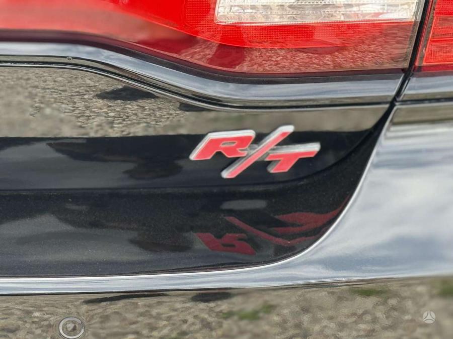Melns Dodge Charger 2013 Kauņa, ar dzinēja tilpumu 5.65 L un nobraukumu 227 tūkst. km par 12999 €, foto 13 vietnē AUTOMOTO.COM.LV