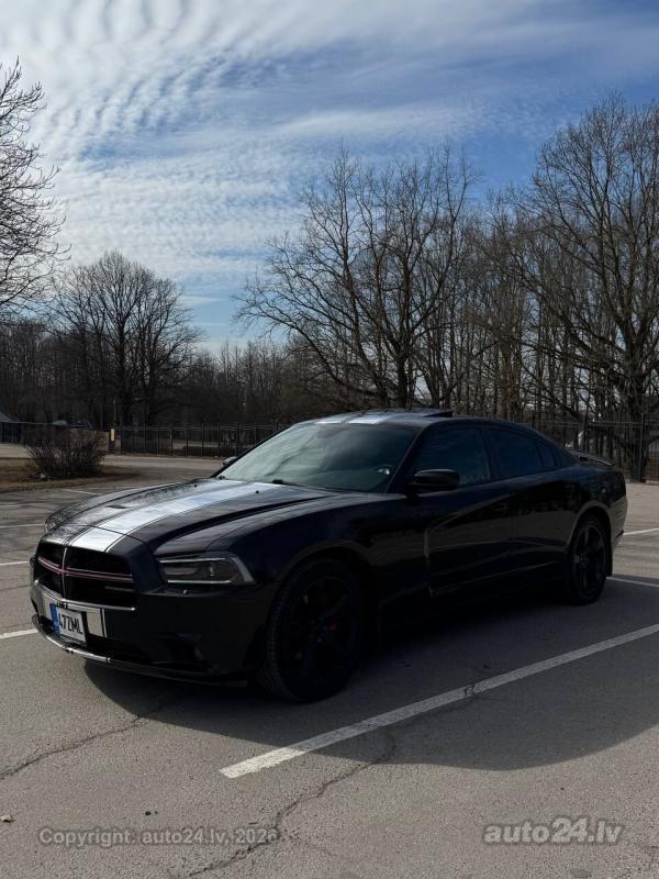 Melns Dodge Charger 2014 Tallina, ar dzinēja tilpumu 3.60 L un nobraukumu 166 tūkst. km par 17999 €, foto 5 vietnē AUTOMOTO.COM.LV