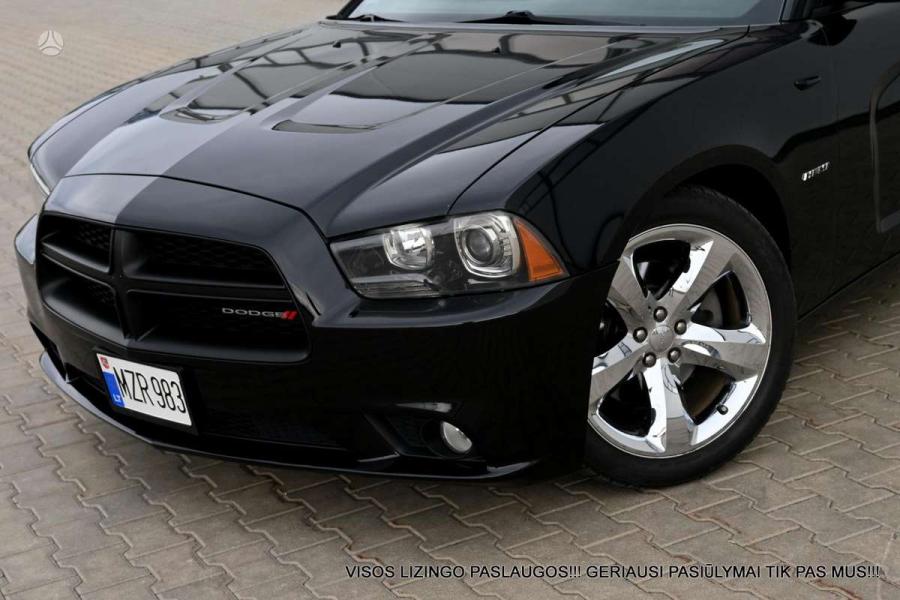 Black Dodge Charger 2015 in Kretinga, with an engine capacity of 5.70 L and mileage of 227 thousand km for 12499 €, photo 5 on AUTOMOTO.COM.LV