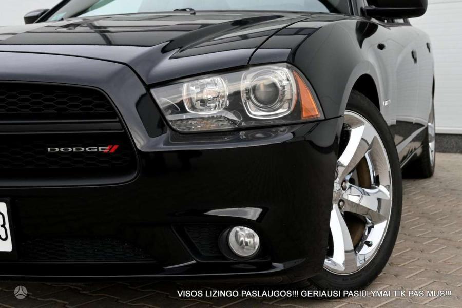Black Dodge Charger 2015 in Kretinga, with an engine capacity of 5.70 L and mileage of 227 thousand km for 12499 €, photo 6 on AUTOMOTO.COM.LV