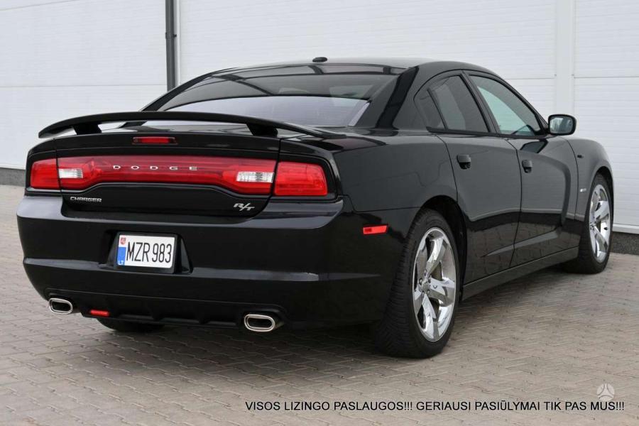 Black Dodge Charger 2015 in Kretinga, with an engine capacity of 5.70 L and mileage of 227 thousand km for 12499 €, photo 7 on AUTOMOTO.COM.LV