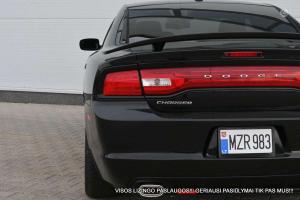 Black Dodge Charger 2015 in Kretinga, with an engine capacity of 5.70 L and mileage of 227 thousand km for 12499 €, photo 12 on AUTOMOTO.COM.LV