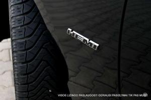 Black Dodge Charger 2015 in Kretinga, with an engine capacity of 5.70 L and mileage of 227 thousand km for 12499 €, photo 16 on AUTOMOTO.COM.LV