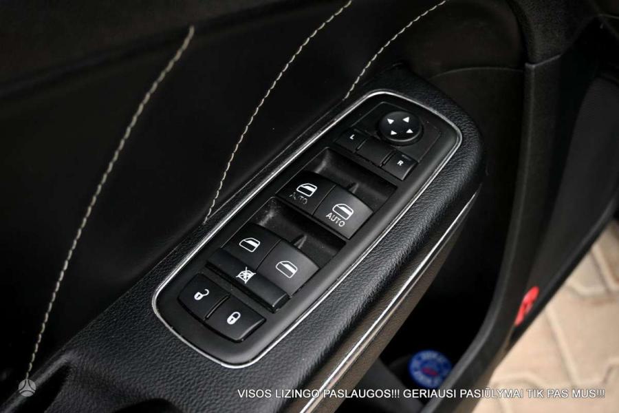 Black Dodge Charger 2015 in Kretinga, with an engine capacity of 5.70 L and mileage of 227 thousand km for 12499 €, photo 22 on AUTOMOTO.COM.LV