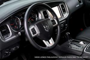 Black Dodge Charger 2015 in Kretinga, with an engine capacity of 5.70 L and mileage of 227 thousand km for 12499 €, photo 23 on AUTOMOTO.COM.LV