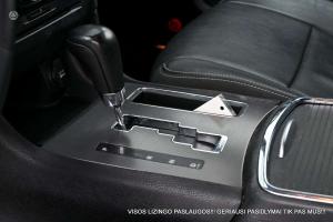 Black Dodge Charger 2015 in Kretinga, with an engine capacity of 5.70 L and mileage of 227 thousand km for 12499 €, photo 24 on AUTOMOTO.COM.LV