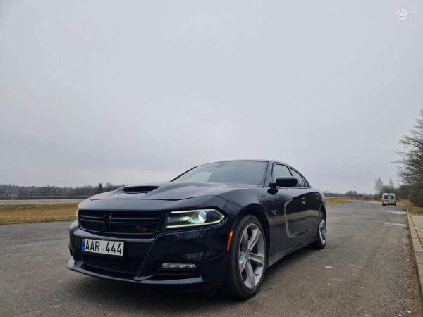 Black Dodge Charger 2016 in Alytus, with an engine capacity of 5.70 L and mileage of 270 thousand km for 19000 €, photo 1 on AUTOMOTO.COM.LV