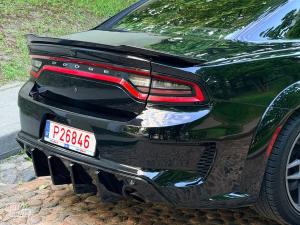 Black Dodge Charger 2016 in Vilnius, with an engine capacity of 5.70 L and mileage of 266 thousand km for 12500 €, photo 6 on AUTOMOTO.COM.LV