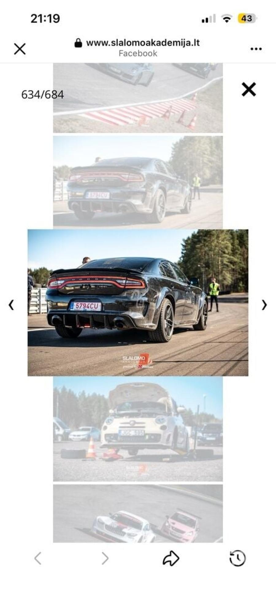 Black Dodge Charger 2016 in Vilnius, with an engine capacity of 5.70 L and mileage of 266 thousand km for 12500 €, photo 17 on AUTOMOTO.COM.LV