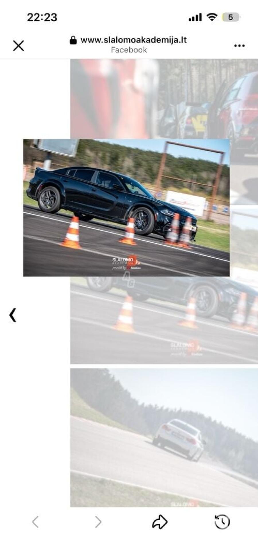 Black Dodge Charger 2016 in Vilnius, with an engine capacity of 5.70 L and mileage of 266 thousand km for 12500 €, photo 19 on AUTOMOTO.COM.LV