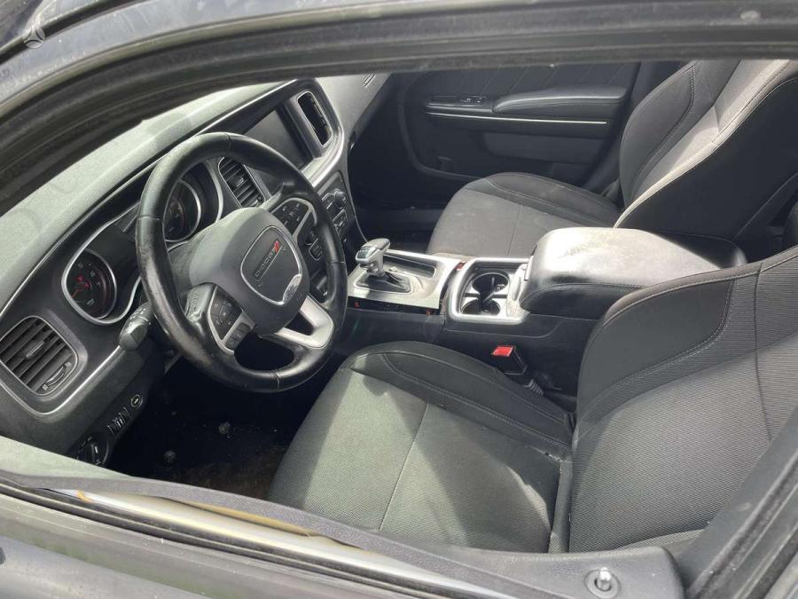 Melns Dodge Charger 2016 Alīta, ar dzinēja tilpumu 3.60 L un nobraukumu 242 tūkst. km par 7300 €, foto 7 vietnē AUTOMOTO.COM.LV