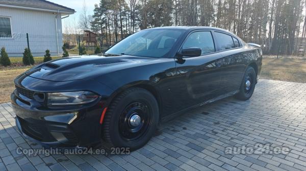 Black Dodge Charger 2018 in Tallinn, with an engine capacity of 5.70 L and mileage of 130 thousand km for 33900 €, photo 2 on AUTOMOTO.COM.LV