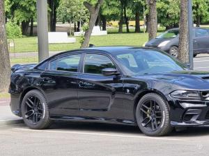 Black Dodge Charger 2018 in Kaunas, with an engine capacity of 3.60 L and mileage of 150 thousand km for 20000 €, photo  on AUTOMOTO.COM.LV