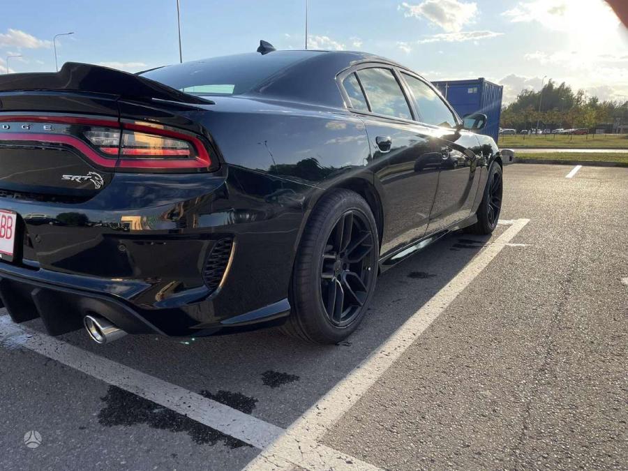 Melns Dodge Charger 2018 Kauņa, ar dzinēja tilpumu 3.60 L un nobraukumu 150 tūkst. km par 20000 €, foto 6 vietnē AUTOMOTO.COM.LV
