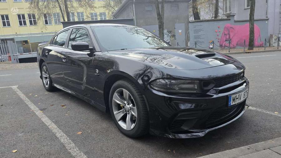 Melns Dodge Charger 2018 Kauņa, ar dzinēja tilpumu 3.60 L un nobraukumu 150 tūkst. km par 20000 €, foto 12 vietnē AUTOMOTO.COM.LV