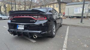 Melns Dodge Charger 2018 Kauņa, ar dzinēja tilpumu 3.60 L un nobraukumu 150 tūkst. km par 20000 €, foto 15 vietnē AUTOMOTO.COM.LV
