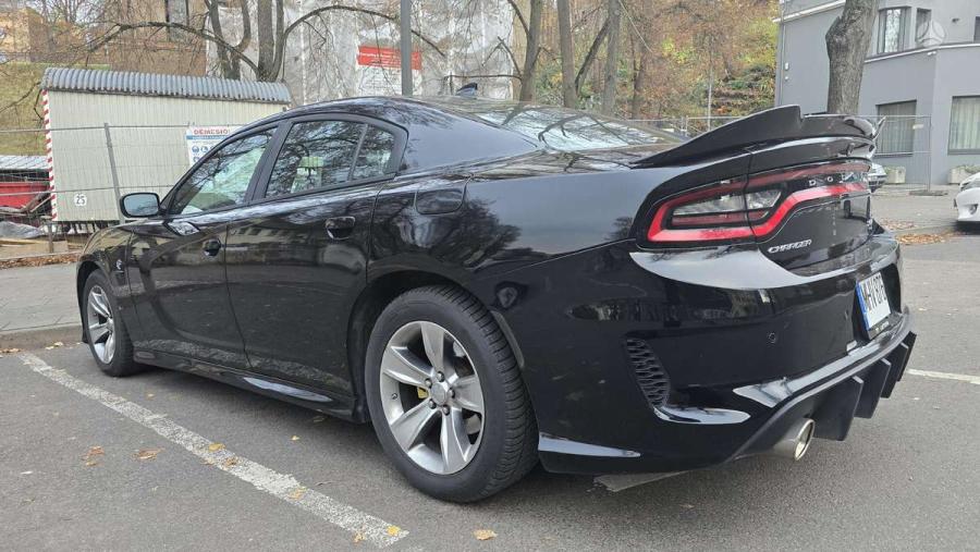 Melns Dodge Charger 2018 Kauņa, ar dzinēja tilpumu 3.60 L un nobraukumu 150 tūkst. km par 20000 €, foto 18 vietnē AUTOMOTO.COM.LV