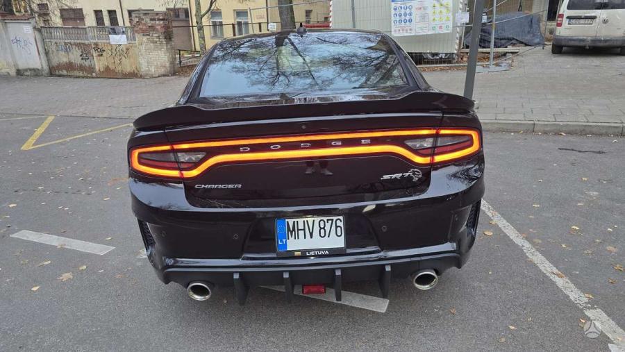 Melns Dodge Charger 2018 Kauņa, ar dzinēja tilpumu 3.60 L un nobraukumu 150 tūkst. km par 20000 €, foto 24 vietnē AUTOMOTO.COM.LV