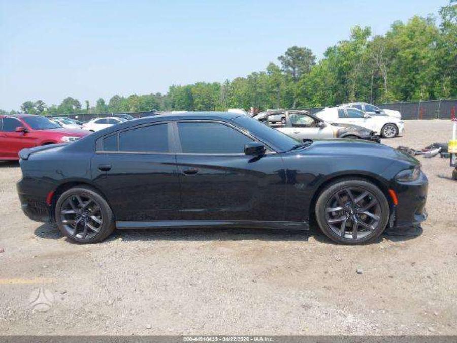 Melns Dodge Charger 2019 Klaipėda, ar dzinēja tilpumu 5.65 L un nobraukumu 83 tūkst. km par 7700 €, foto 14 vietnē AUTOMOTO.COM.LV