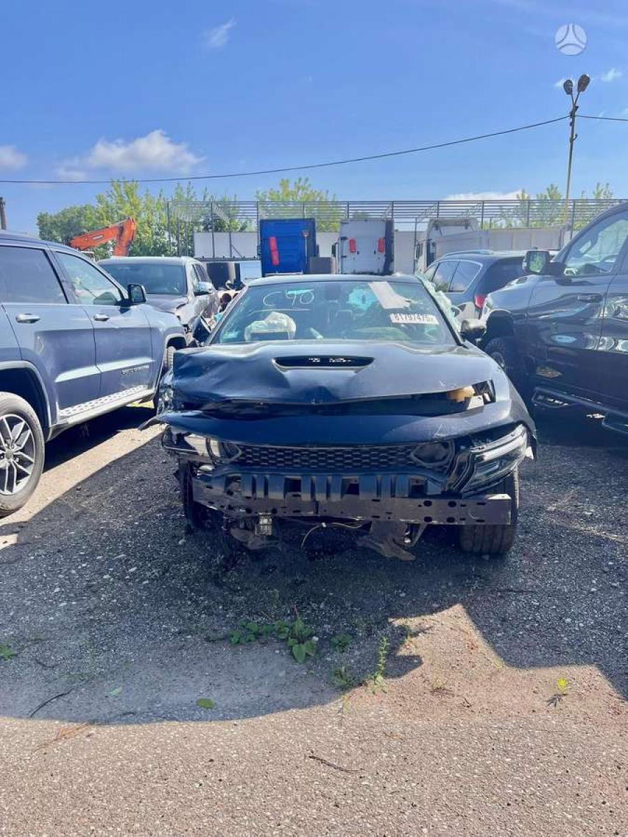 Black Dodge Charger 2020 in Ukmerge, with an engine capacity of 6.42 L and mileage of 44 thousand km for 9999 €, photo 10 on AUTOMOTO.COM.LV