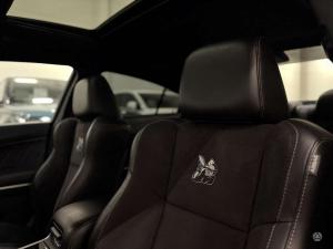 Melns Dodge Charger 2021 Viļņa, ar dzinēja tilpumu 6.42 L un nobraukumu 74 tūkst. km par 35999 €, foto 16 vietnē AUTOMOTO.COM.LV