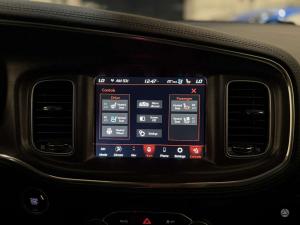 Melns Dodge Charger 2021 Viļņa, ar dzinēja tilpumu 6.42 L un nobraukumu 74 tūkst. km par 35999 €, foto 27 vietnē AUTOMOTO.COM.LV