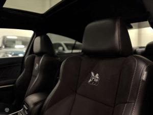 Black Dodge Charger 2021 in Vilnius, with an engine capacity of 6.42 L and mileage of 74 thousand km for 34999 €, photo 16 on AUTOMOTO.COM.LV