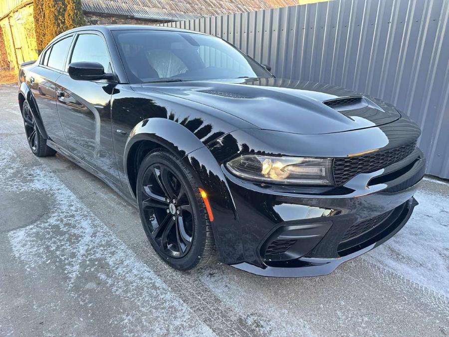 Black Dodge Charger 2022 in Siauliai, with an engine capacity of 5.65 L and mileage of 75 thousand km for 31000 €, photo 6 on AUTOMOTO.COM.LV