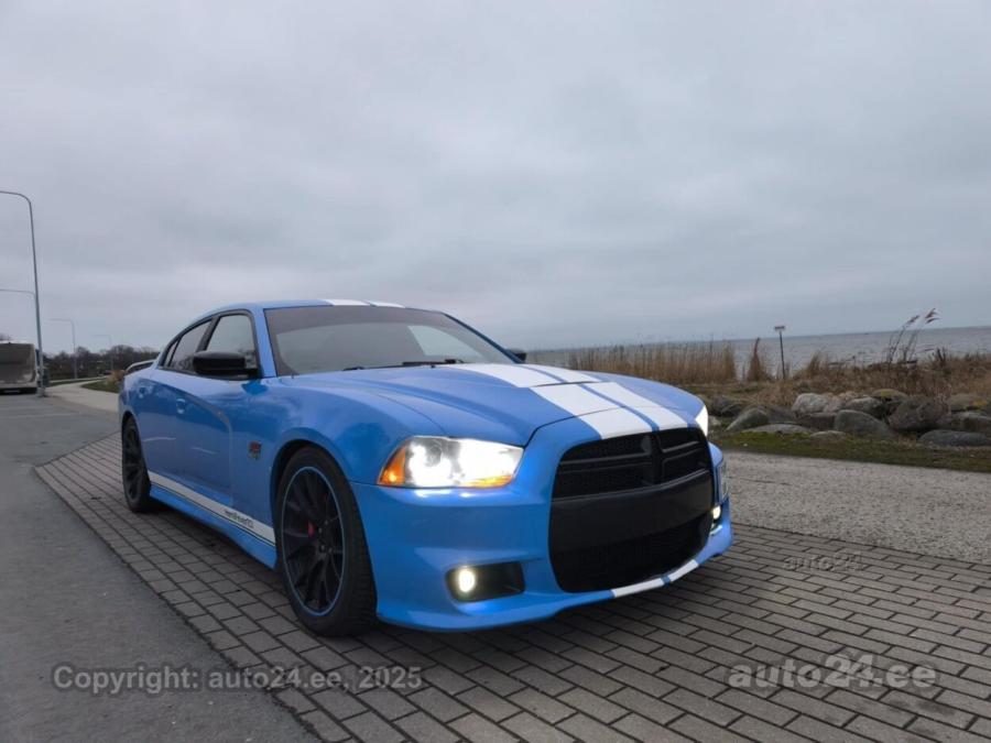 Zils Dodge Charger 2013 Tallina, ar dzinēja tilpumu 6.40 L un nobraukumu 87 tūkst. km par 19900 €, foto 1 vietnē AUTOMOTO.COM.LV