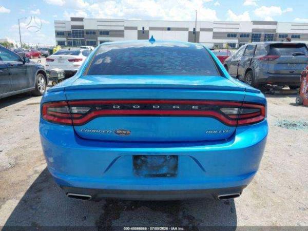 Blue Dodge Charger 2015 in Klaipeda, with an engine capacity of 3.60 L and mileage of 176 thousand km for 6000 €, photo 6 on AUTOMOTO.COM.LV
