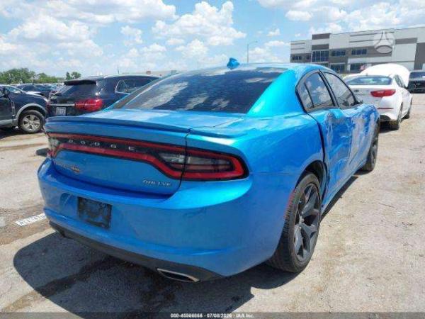 Blue Dodge Charger 2015 in Klaipeda, with an engine capacity of 3.60 L and mileage of 176 thousand km for 6000 €, photo 7 on AUTOMOTO.COM.LV