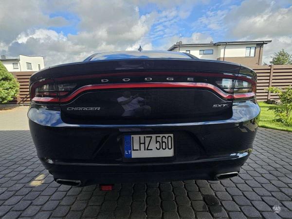 Blue Dodge Charger 2016 in Klaipeda, with an engine capacity of 3.60 L and mileage of 157 thousand km for 14000 €, photo 5 on AUTOMOTO.COM.LV