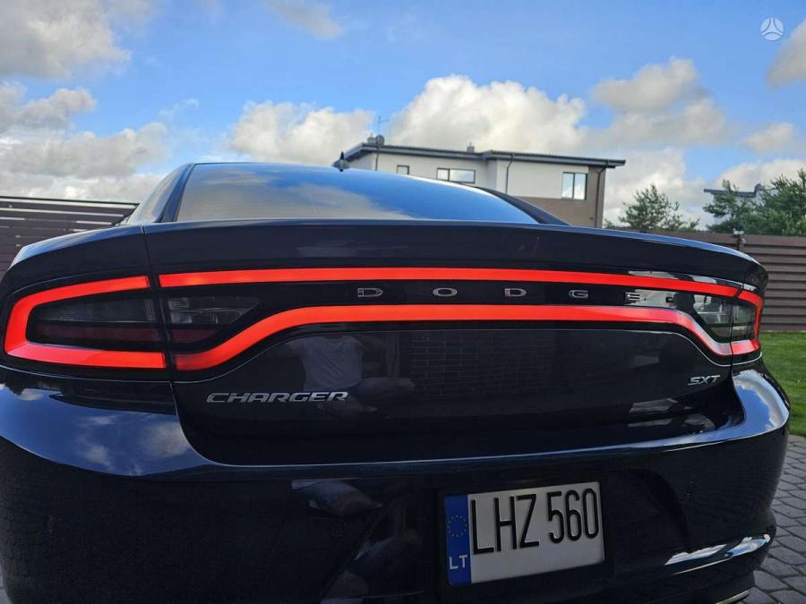 Blue Dodge Charger 2016 in Klaipeda, with an engine capacity of 3.60 L and mileage of 157 thousand km for 14000 €, photo 13 on AUTOMOTO.COM.LV