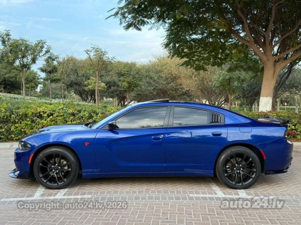 Blue Dodge Charger 2022 in Tallinn, with an engine capacity of 3.60 L and mileage of 62 thousand km for 14999 €, photo 4 on AUTOMOTO.COM.LV