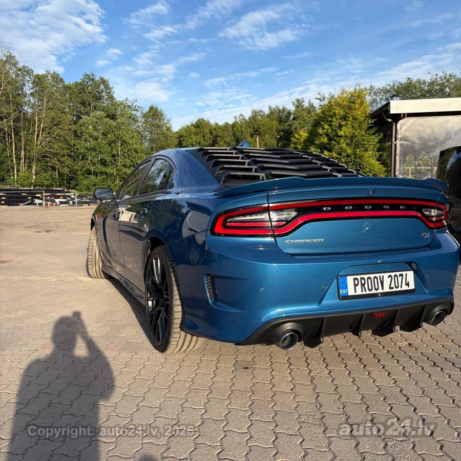 Zils Dodge Charger 2023 Tallina, ar dzinēja tilpumu 5.70 L un nobraukumu 41 tūkst. km par 35000 €, foto 3 vietnē AUTOMOTO.COM.LV
