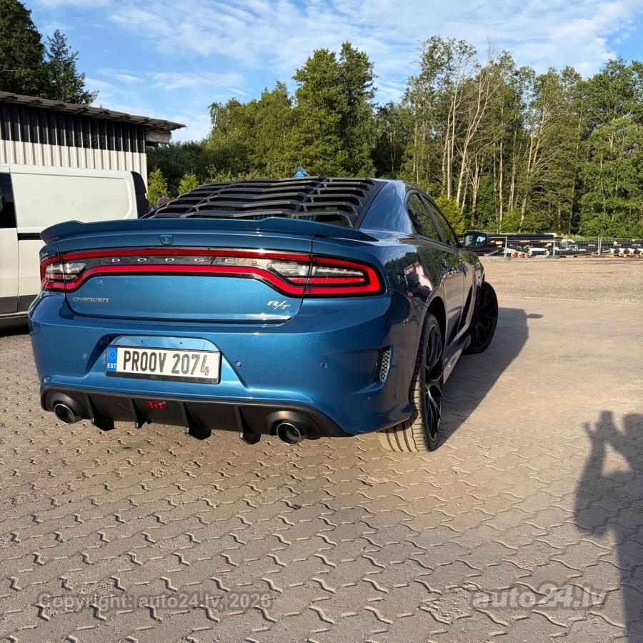 Zils Dodge Charger 2023 Tallina, ar dzinēja tilpumu 5.70 L un nobraukumu 41 tūkst. km par 35000 €, foto 4 vietnē AUTOMOTO.COM.LV