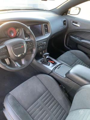 Green Dodge Charger 2021 in Kaunas, with an engine capacity of 5.65 L and mileage of 63 thousand km for 31800 €, photo 6 on AUTOMOTO.COM.LV