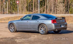 Pelēks Dodge Charger 2005 Tallina, ar dzinēja tilpumu 5.70 L un nobraukumu 279 tūkst. km par 9900 €, foto 6 vietnē AUTOMOTO.COM.LV