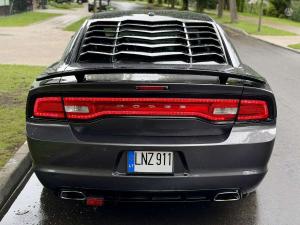 Grey Dodge Charger 2014 in Kaunas, with an engine capacity of 5.65 L and mileage of 260 thousand km for 12950 €, photo 8 on AUTOMOTO.COM.LV