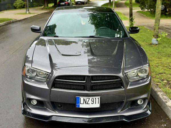 Pelēks Dodge Charger 2014 Kauņa, ar dzinēja tilpumu 5.65 L un nobraukumu 260 tūkst. km par 12950 €, foto 10 vietnē AUTOMOTO.COM.LV