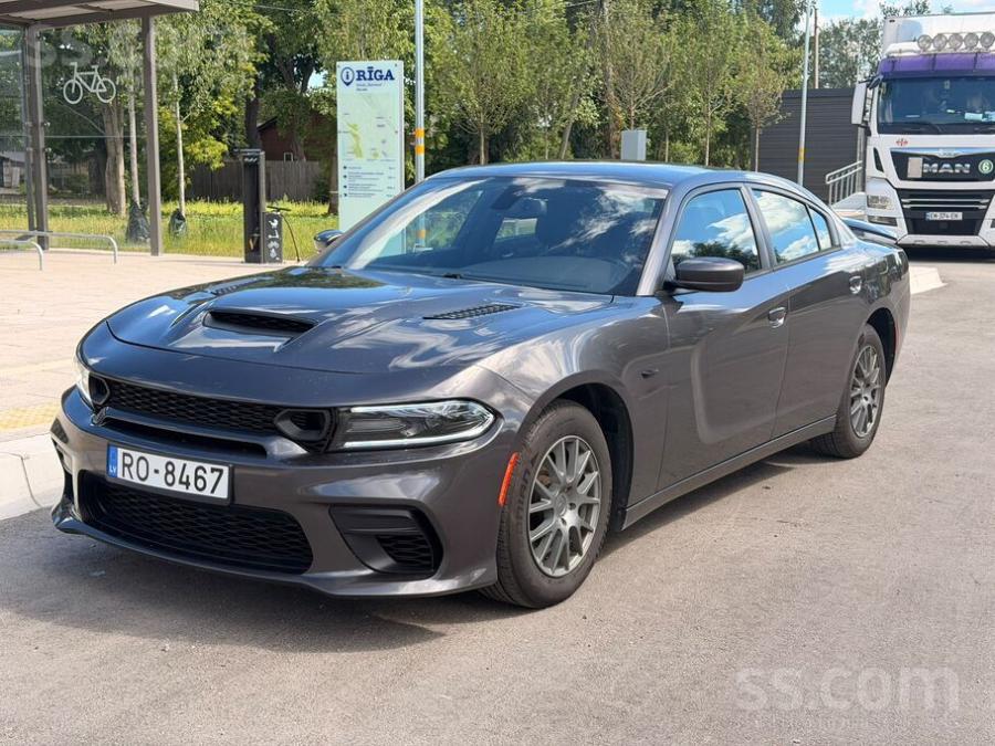 Pelēks Dodge Charger 2015 Rīga, ar dzinēja tilpumu 3.60 L un nobraukumu 158 tūkst. km par 14500 €, foto 4 vietnē AUTOMOTO.COM.LV