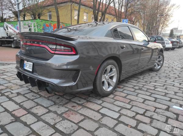 Pelēks Dodge Charger 2017 Marijampole, ar dzinēja tilpumu 3.60 L un nobraukumu 209 tūkst. km par 15800 €, foto 4 vietnē AUTOMOTO.COM.LV