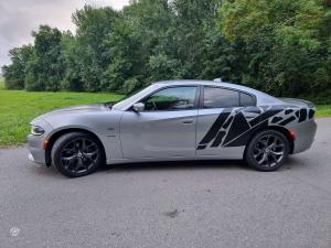 Grey Dodge Charger 2018 in Kaunas, with an engine capacity of 5.70 L and mileage of 180 thousand km for 19250 €, photo 4 on AUTOMOTO.COM.LV