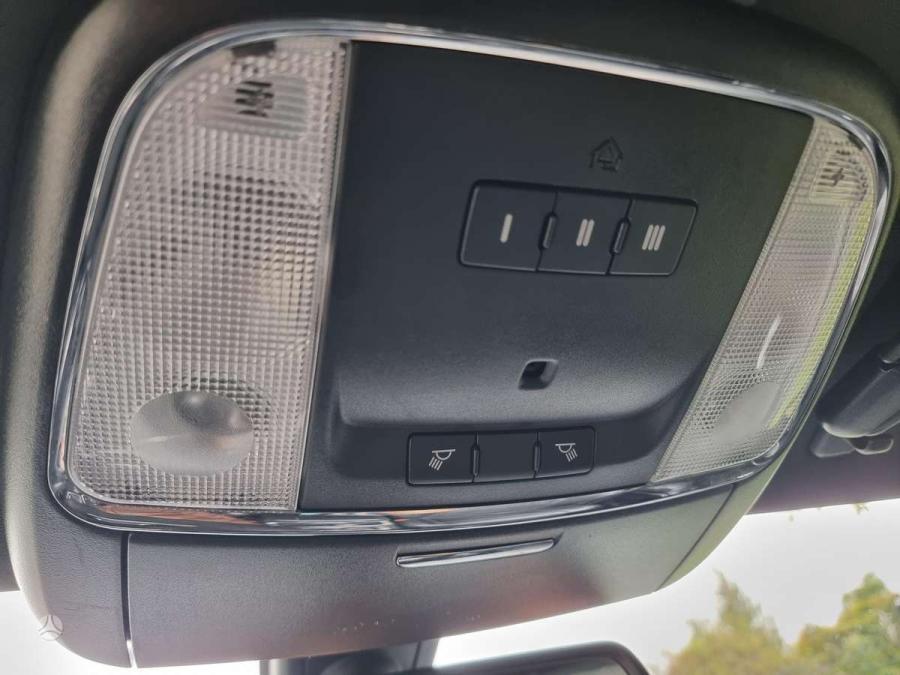 Grey Dodge Charger 2018 in Kaunas, with an engine capacity of 5.70 L and mileage of 180 thousand km for 19250 €, photo 29 on AUTOMOTO.COM.LV
