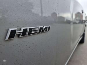 Grey Dodge Charger 2018 in Kaunas, with an engine capacity of 5.70 L and mileage of 180 thousand km for 19250 €, photo 34 on AUTOMOTO.COM.LV