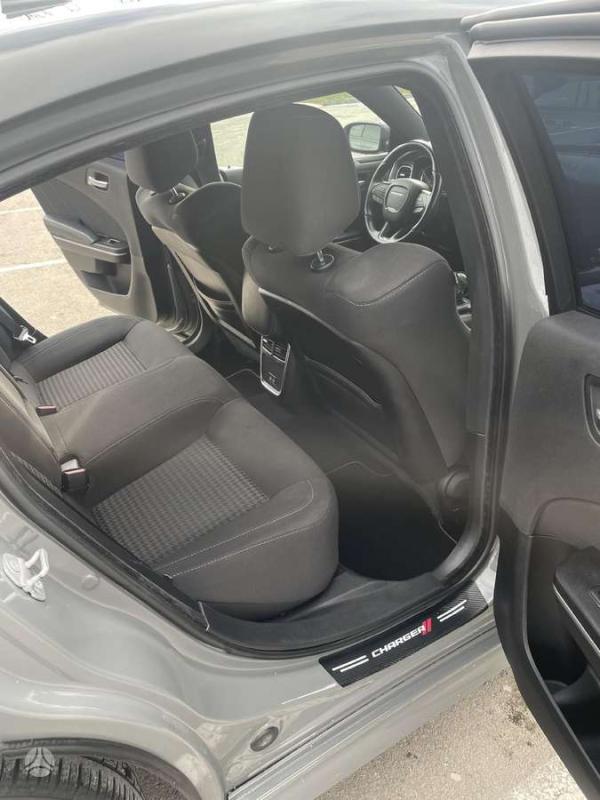 Pelēks Dodge Charger 2019 Kaišiadorys, ar dzinēja tilpumu 3.60 L un nobraukumu 188 tūkst. km par 19500 €, foto 11 vietnē AUTOMOTO.COM.LV
