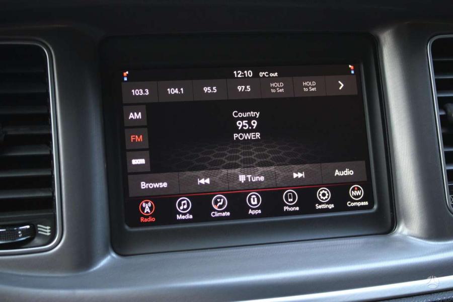 Pelēks Dodge Charger 2019 Viļņa, ar dzinēja tilpumu 3.60 L un nobraukumu 178 tūkst. km par 15999 €, foto 18 vietnē AUTOMOTO.COM.LV